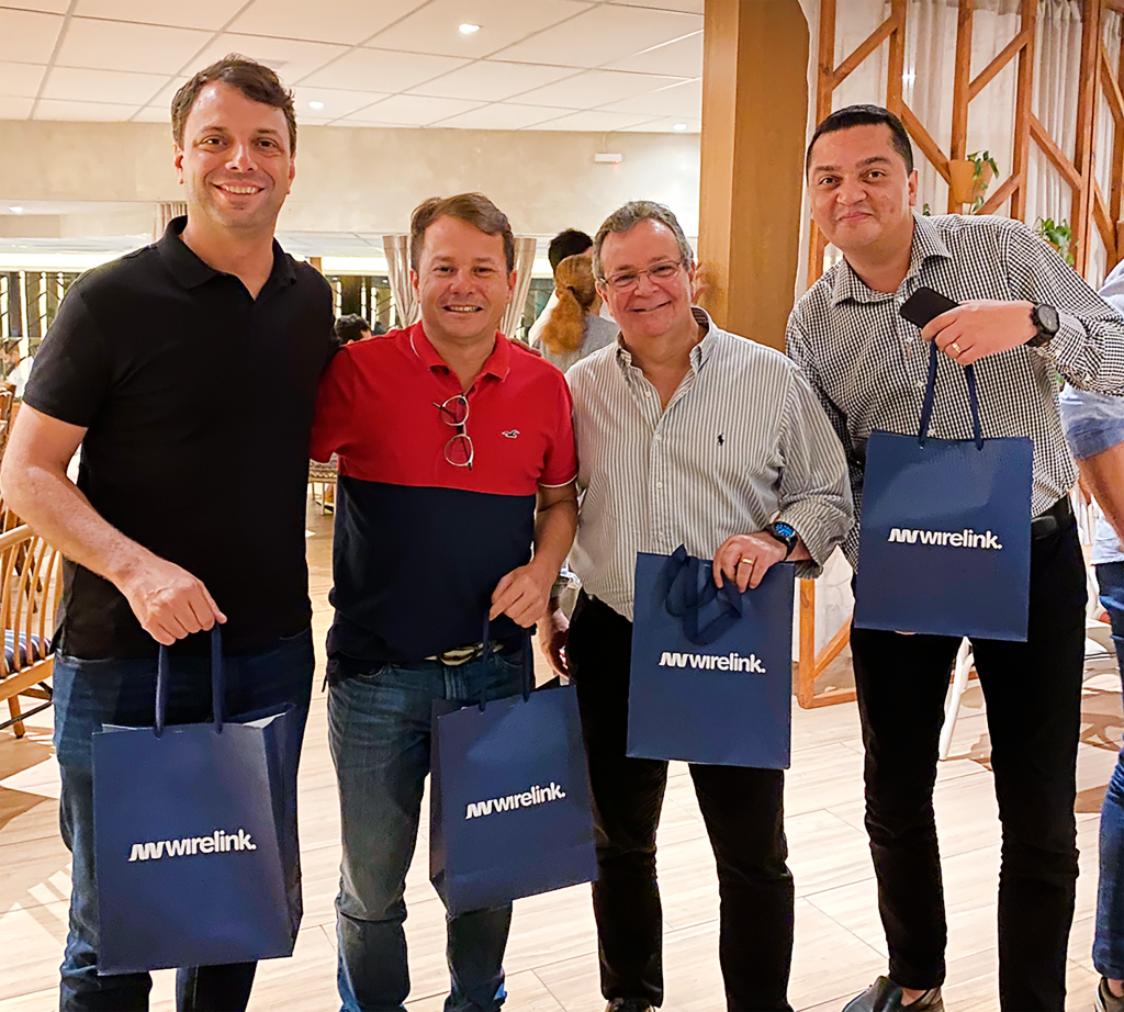 Em jantar, MOB e Wirelink reúnem nomes competitivos do mercado de ...